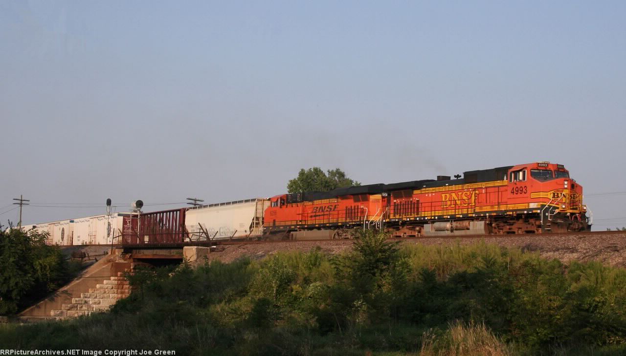 BNSF 4993